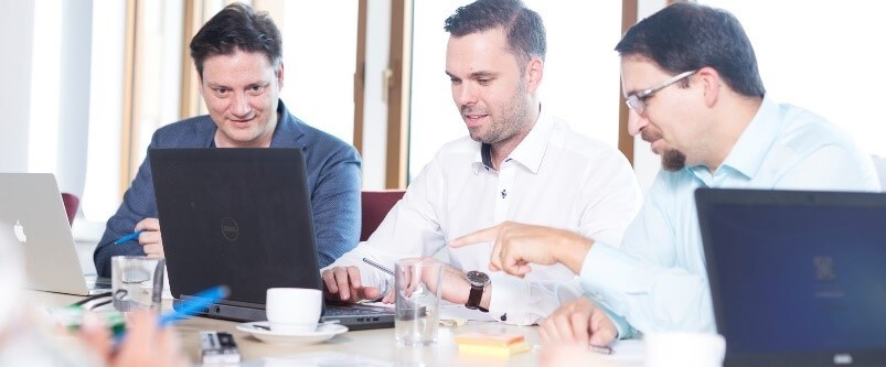 Finanz Informatik Solutions Plus: Growth with BCS - Projektron BCS ...